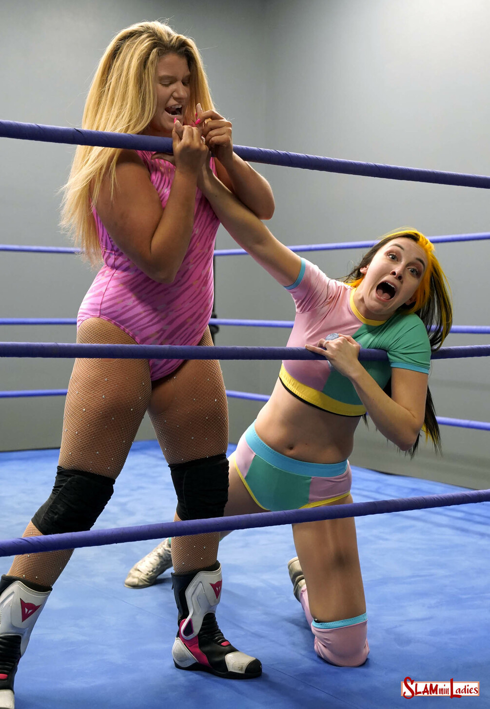 SLAMpeg 5379: Ava Everett vs Marina Tucker