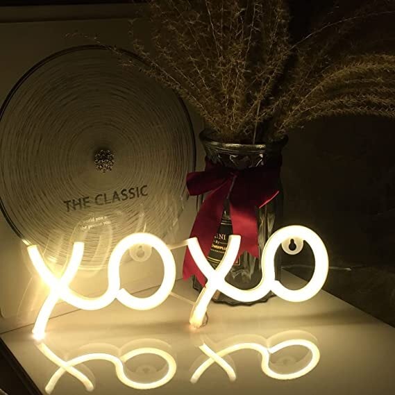 Led XOXO Sign