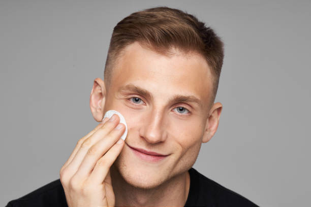 How to clear acne without face products and a dermatologist