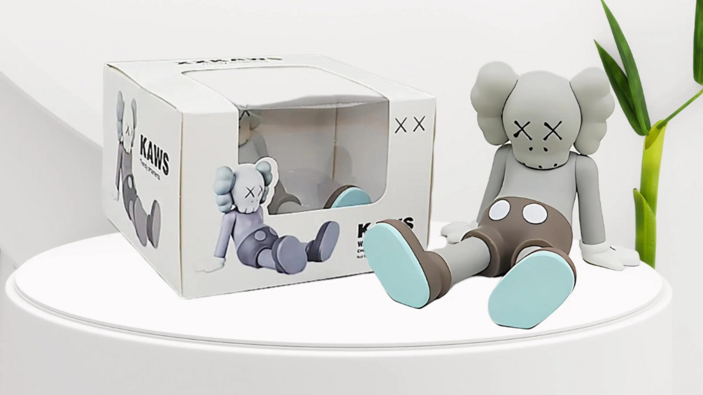 Big KAWS Figures; Hypebeast Decor