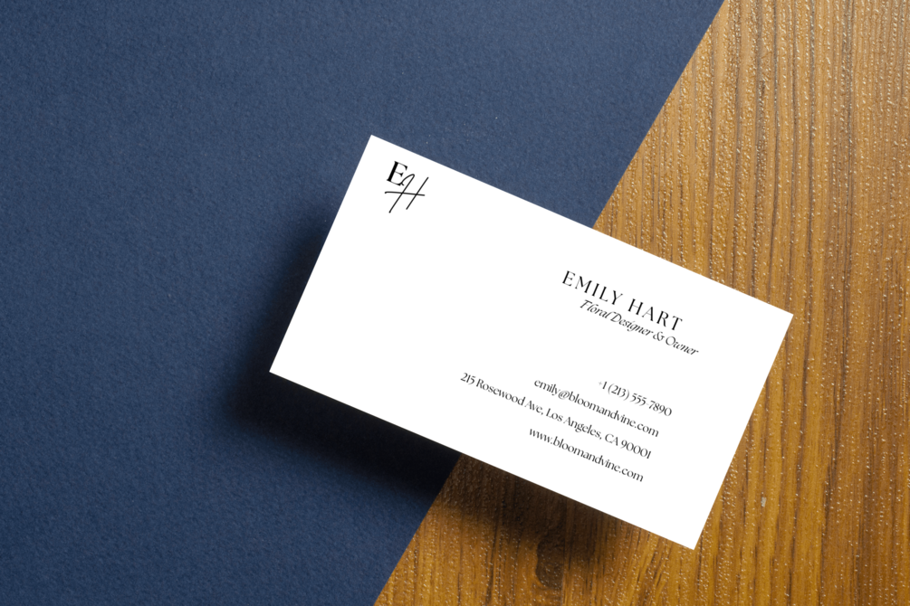 FREE White Minimalist Visiting Card Canva Template